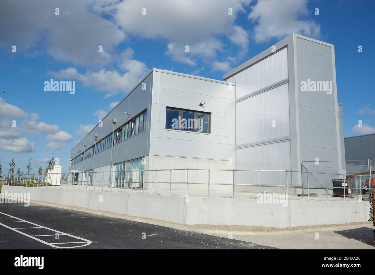 Manufacturing facility and warehouse Stock Photo - Alamy
