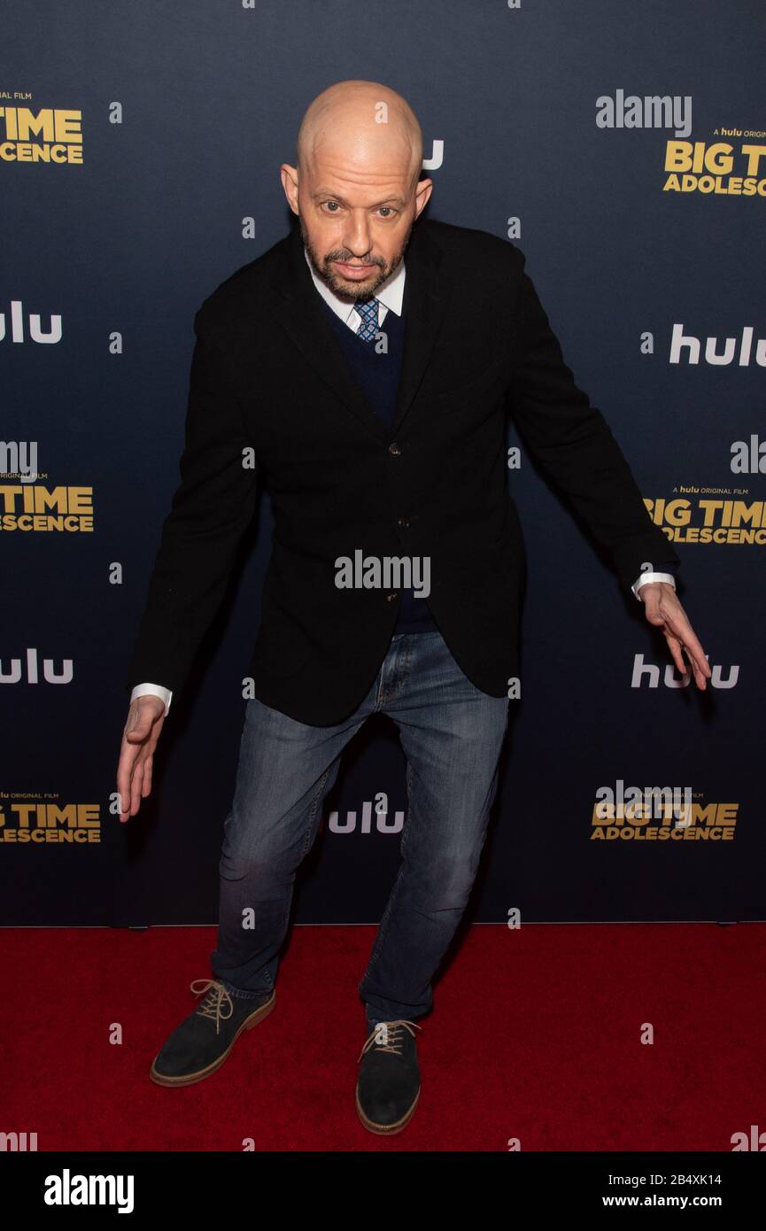 Jon cryer 2020 hi-res stock photography and images - Alamy