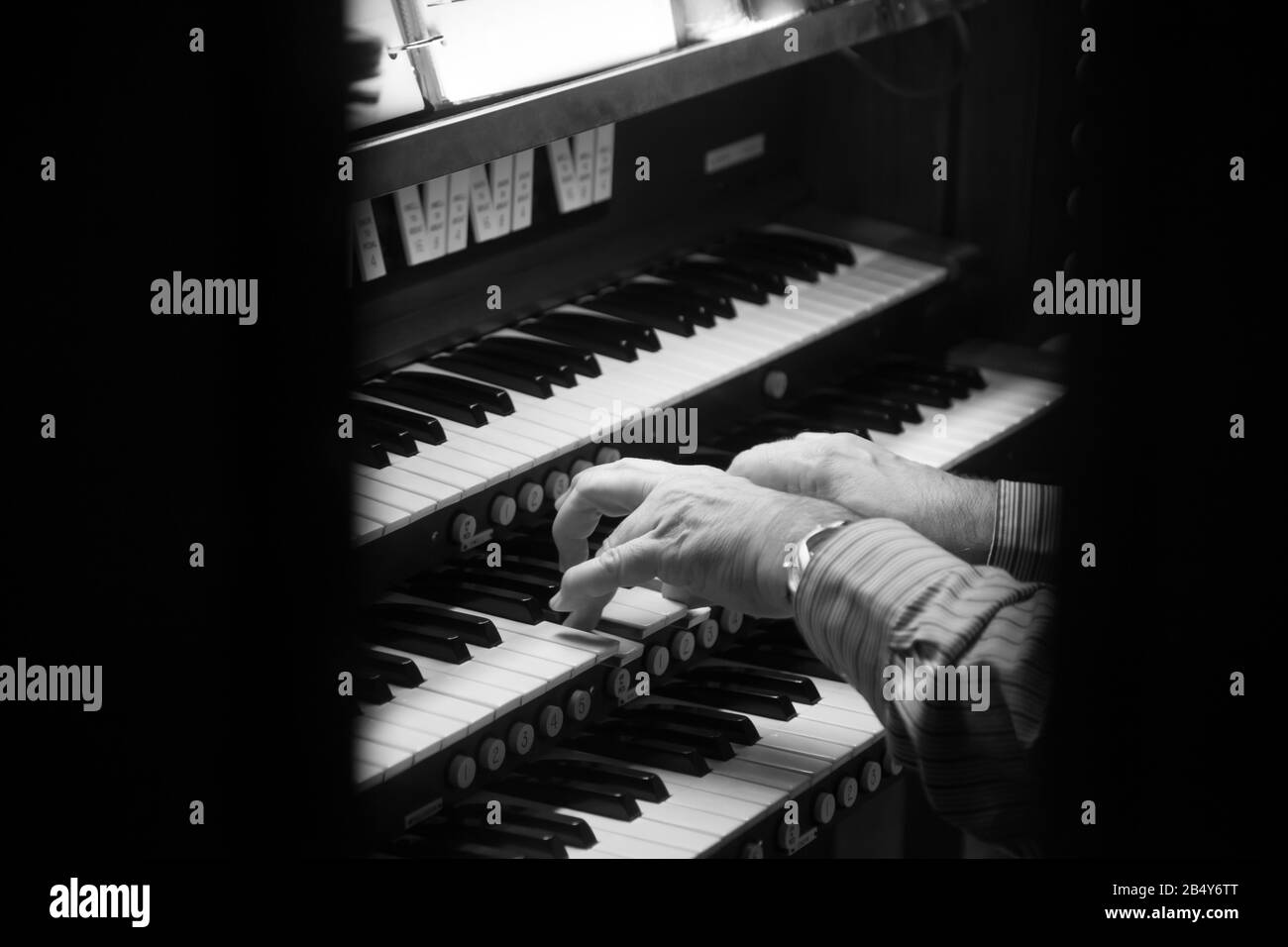 Organ Black and White Stock Photos & Images - Alamy