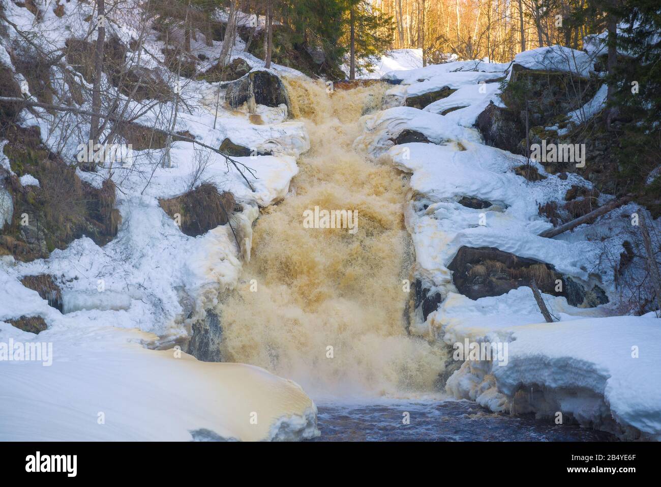 White bridges hi-res stock photography and images - Alamy
