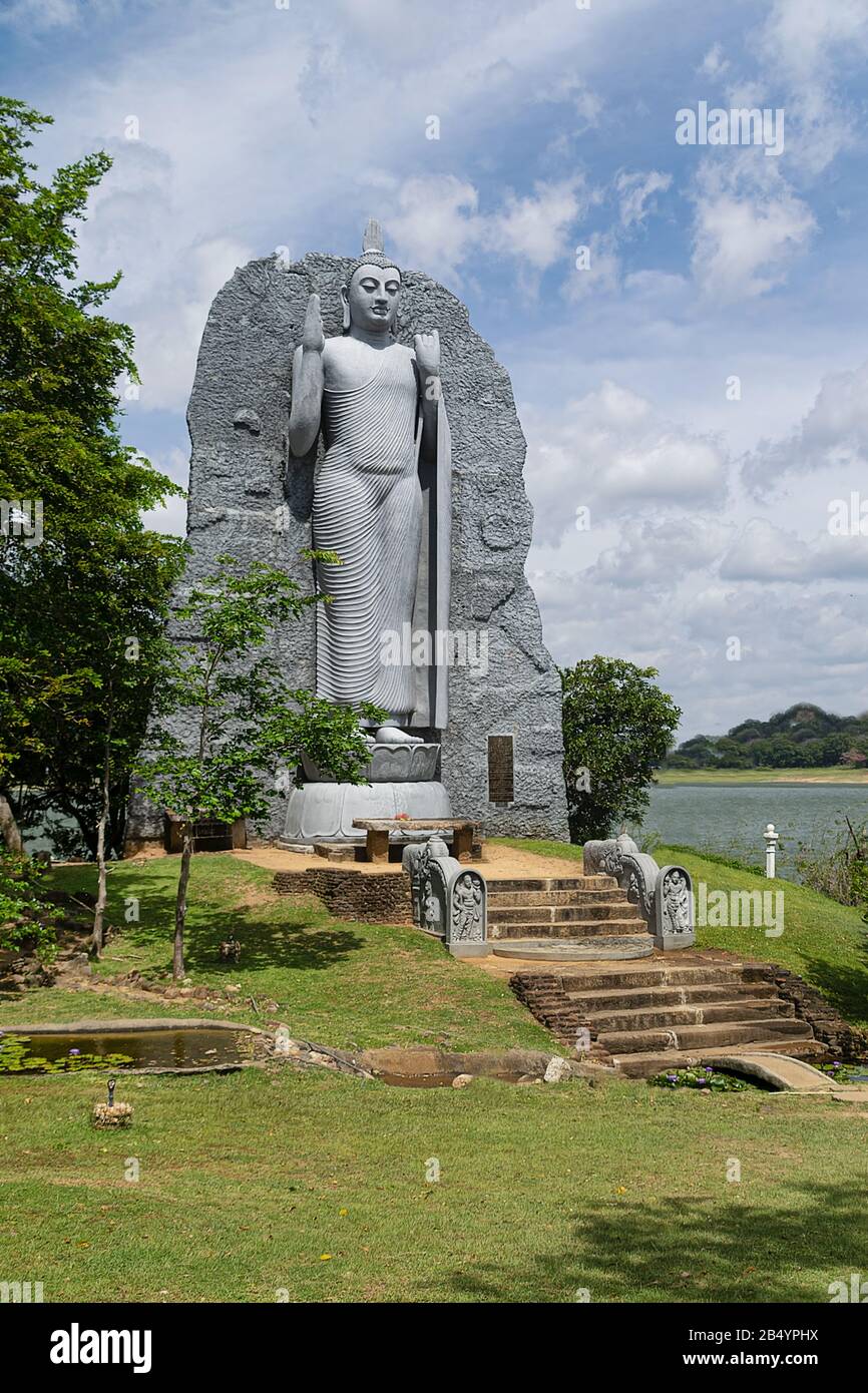 Colossal buddha replica hi-res stock photography and images - Alamy