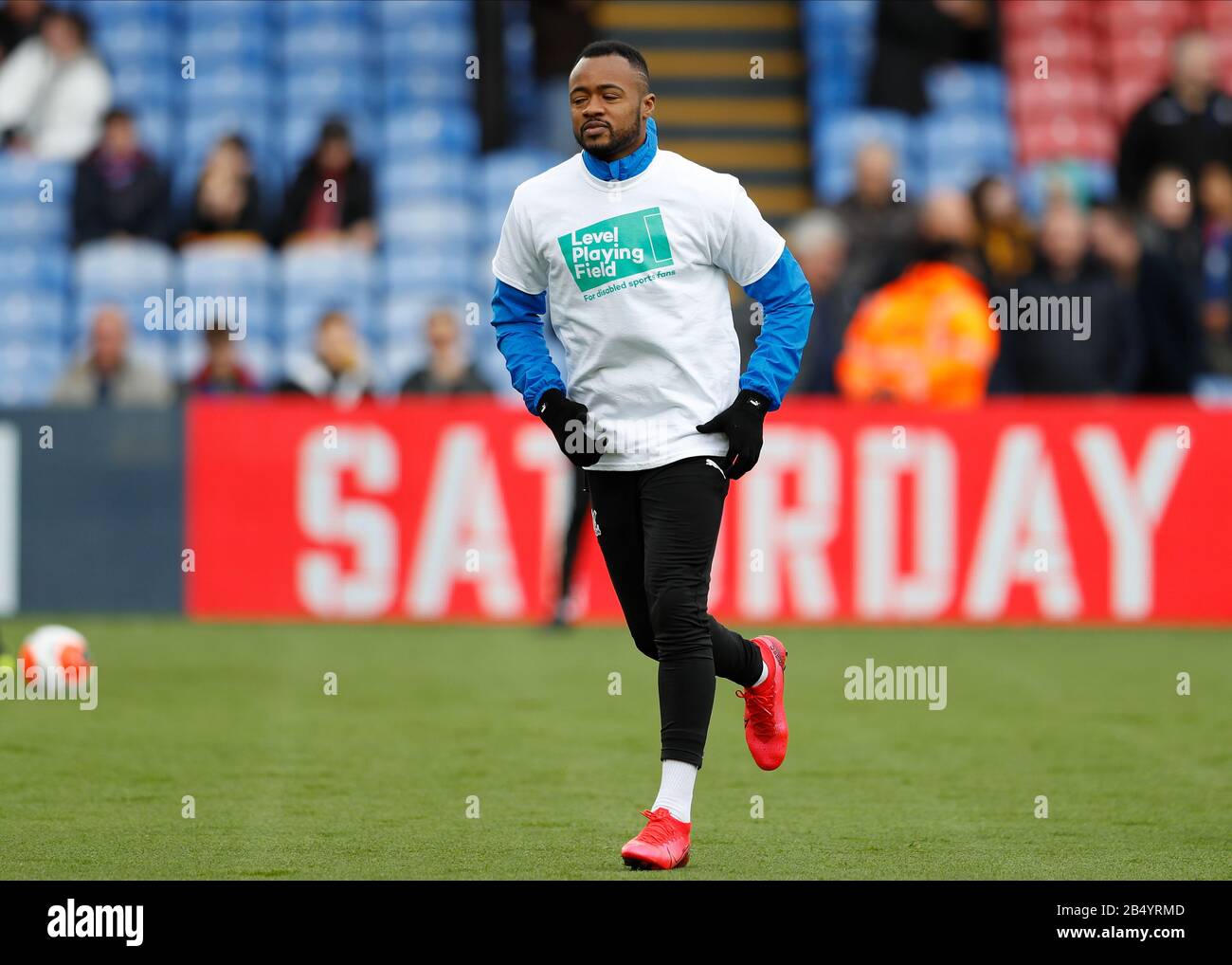 Wearing watford football shirt hi-res stock photography and images - Alamy