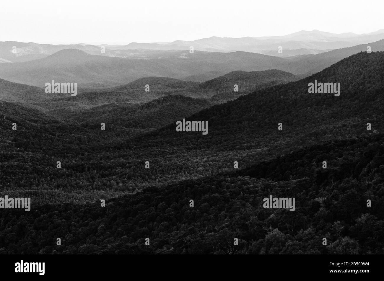 The view from the Pisgah Inn on Mount Pisgah, on the Blue Ridge Parkway ...