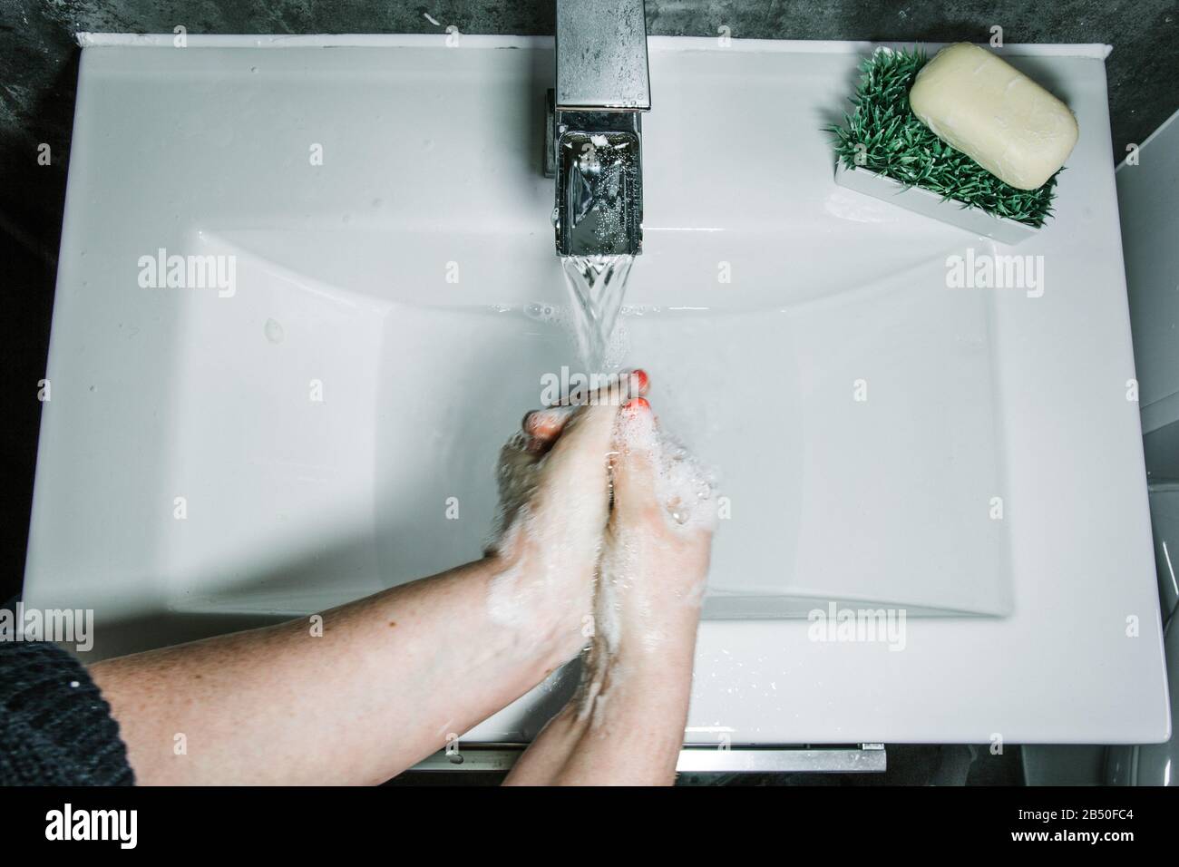 Hand washing basin hi-res stock photography and images - Alamy