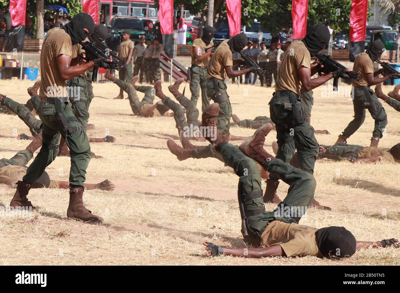 Sri lanka commando regiment hi-res stock photography and images - Alamy