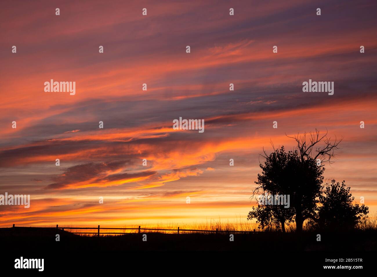 Yellow mounds basin hi-res stock photography and images - Alamy