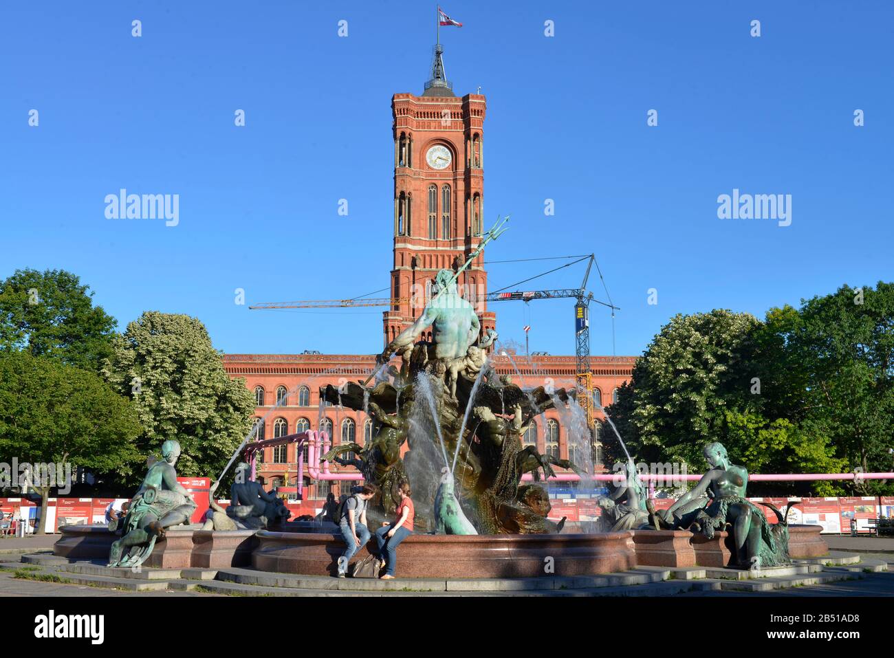 Rotes Rathaus, Rathausstrasse, Mitte, Berlin, Deutschland Stock Photo ...
