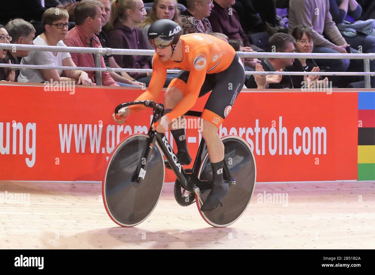Harrie Lavreysen of Nederlandt Men's Sprint - Qualifying during the ...
