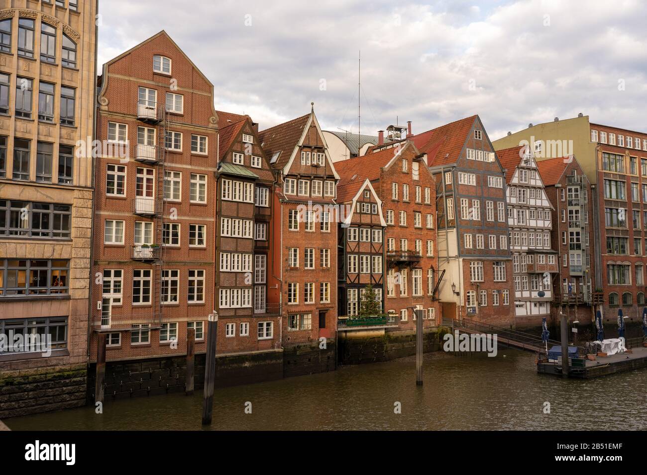 Illuminated storage and warehouse buildings hi-res stock photography ...