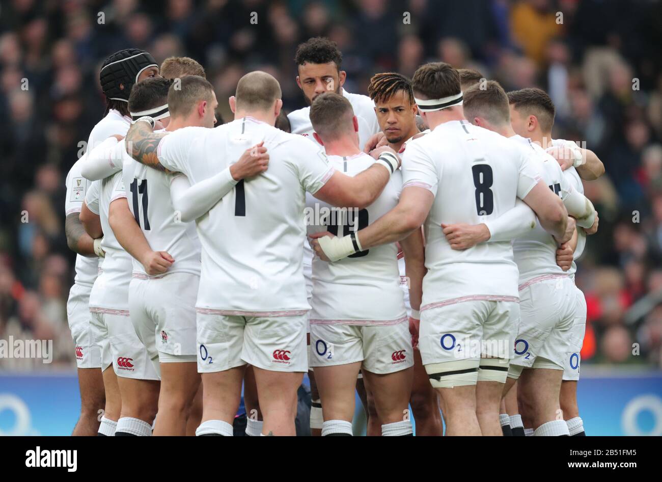 Rugby huddle hi-res stock photography and images - Alamy