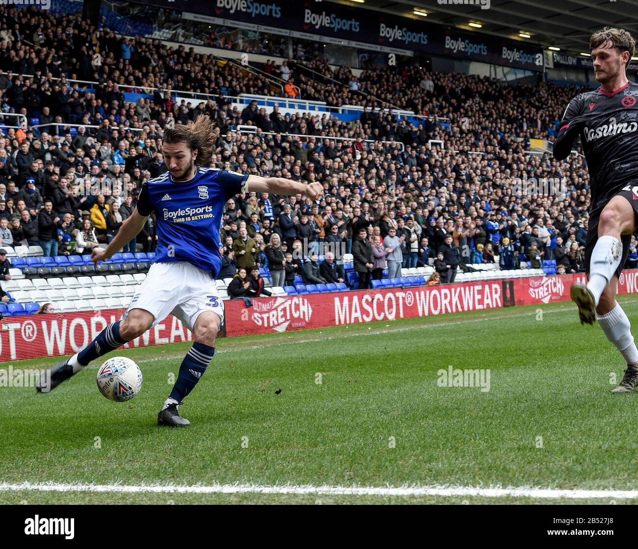 Birmingham, UK. 7th Mar, 2020. Ivan Sunjic attempts to cross past ...