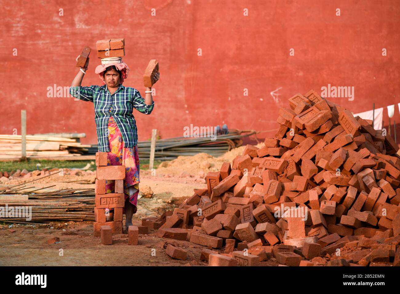 Goalpara, Assam, India. 21 December 2019. Labourers works at a ...