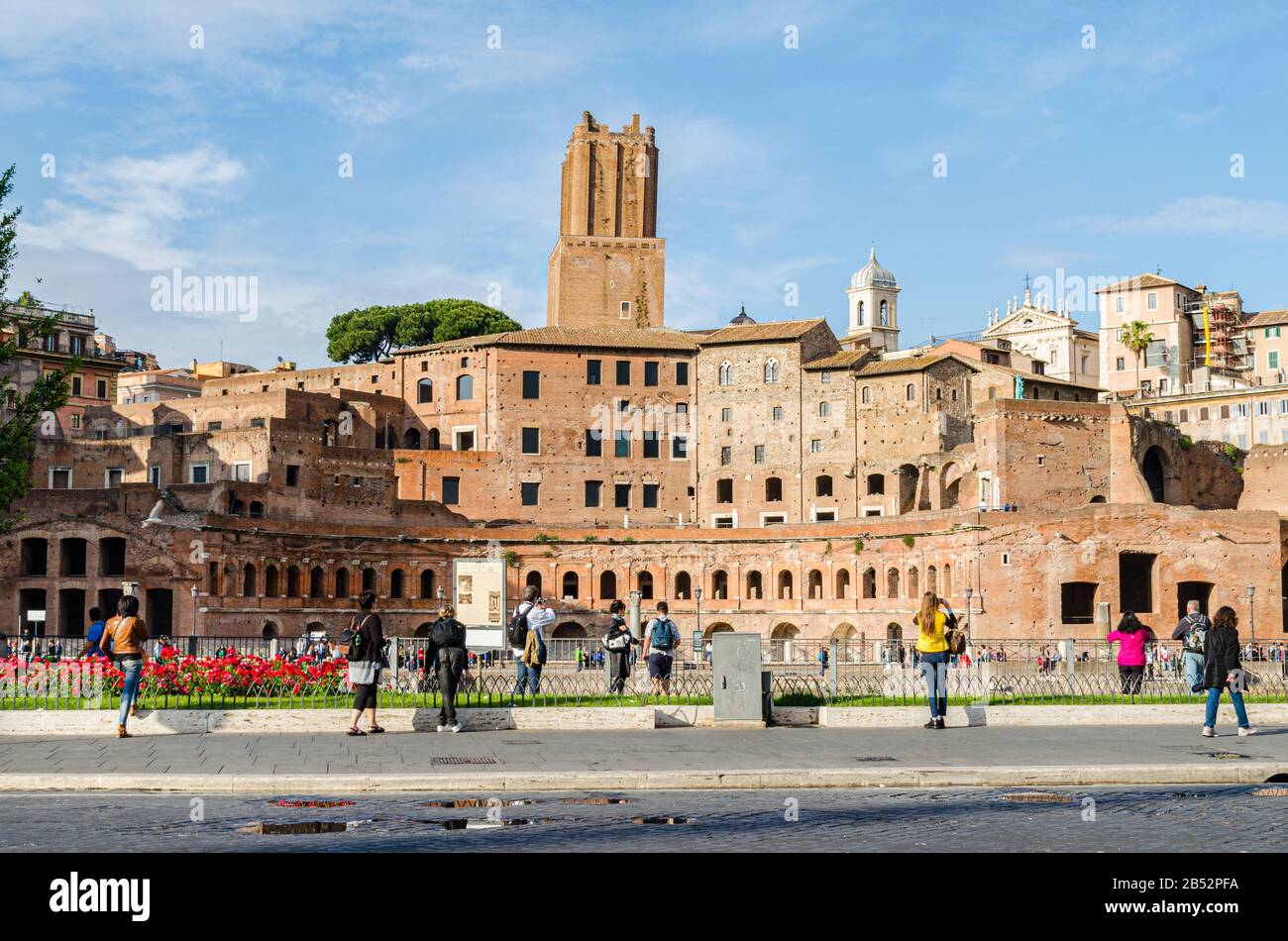 Ancient roman palace hi-res stock photography and images - Alamy