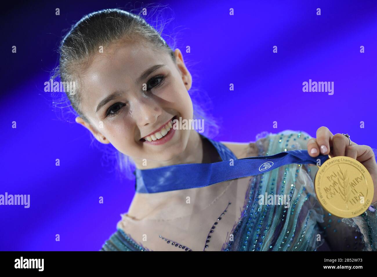 Ladies Awards, first place, Kamila VALIEVA, RUS, at the ISU World Junior Figure Skating ...
