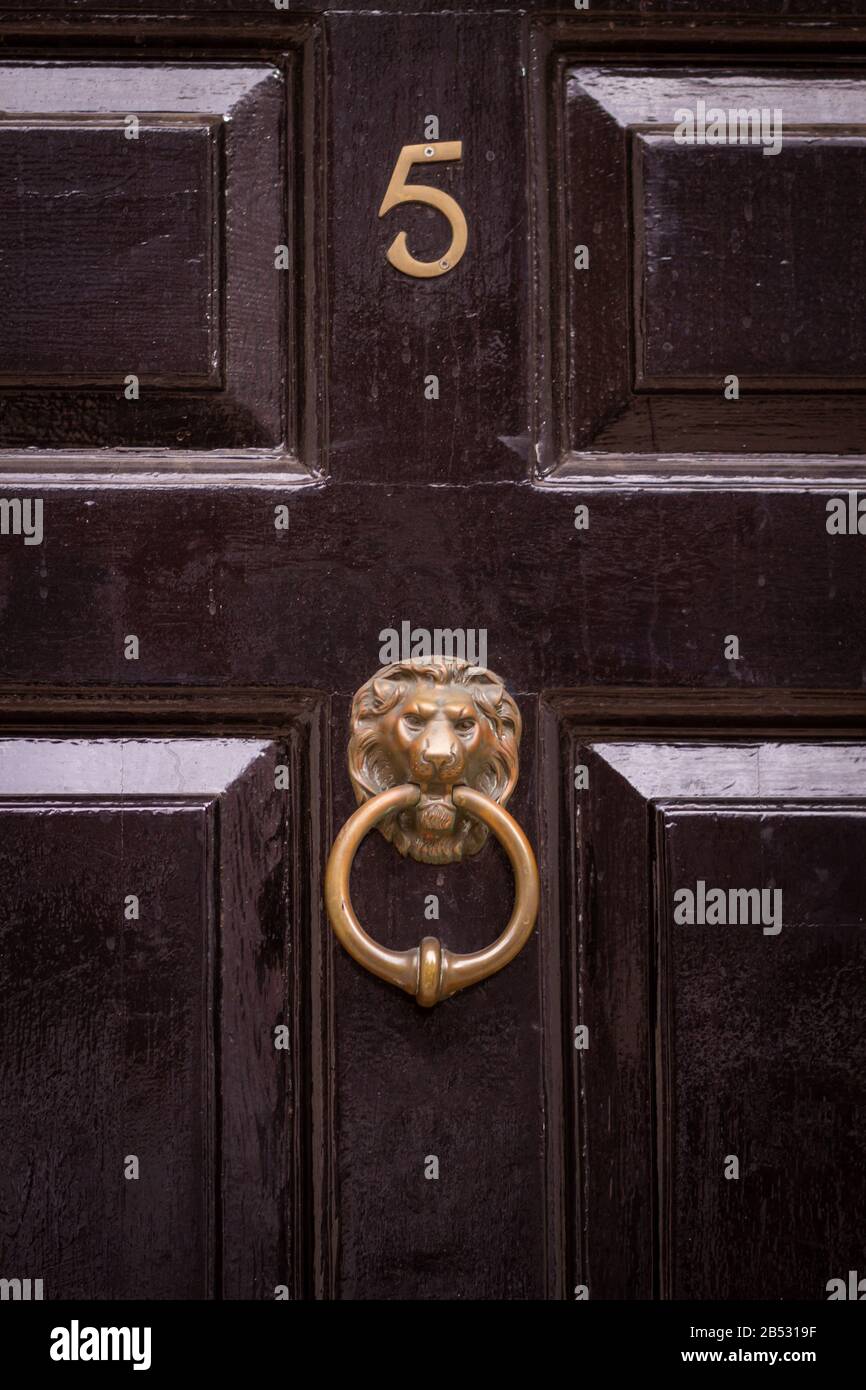 House number 5 Stock Photo - Alamy