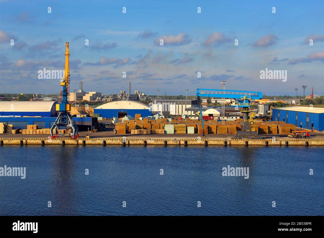 Timber terminal hi-res stock photography and images - Alamy