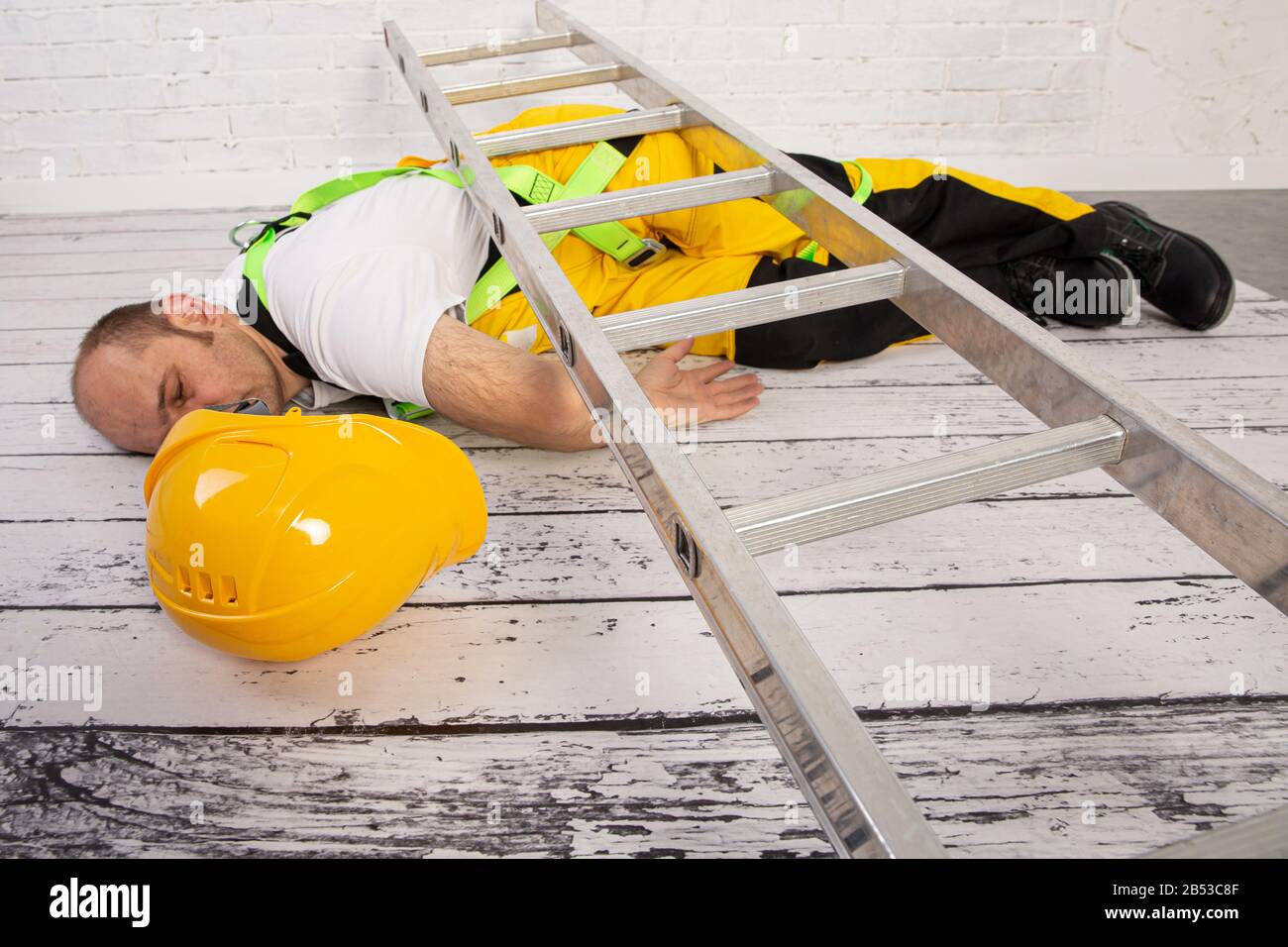 A construction accident is inevitable when we do not comply with the ...