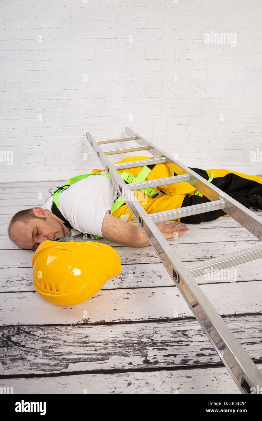 A construction accident is inevitable when we do not comply with the ...