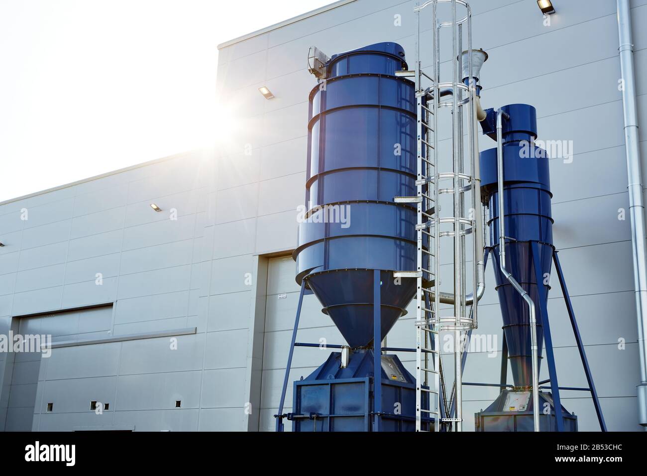 Manufacturing facility and warehouse Stock Photo - Alamy
