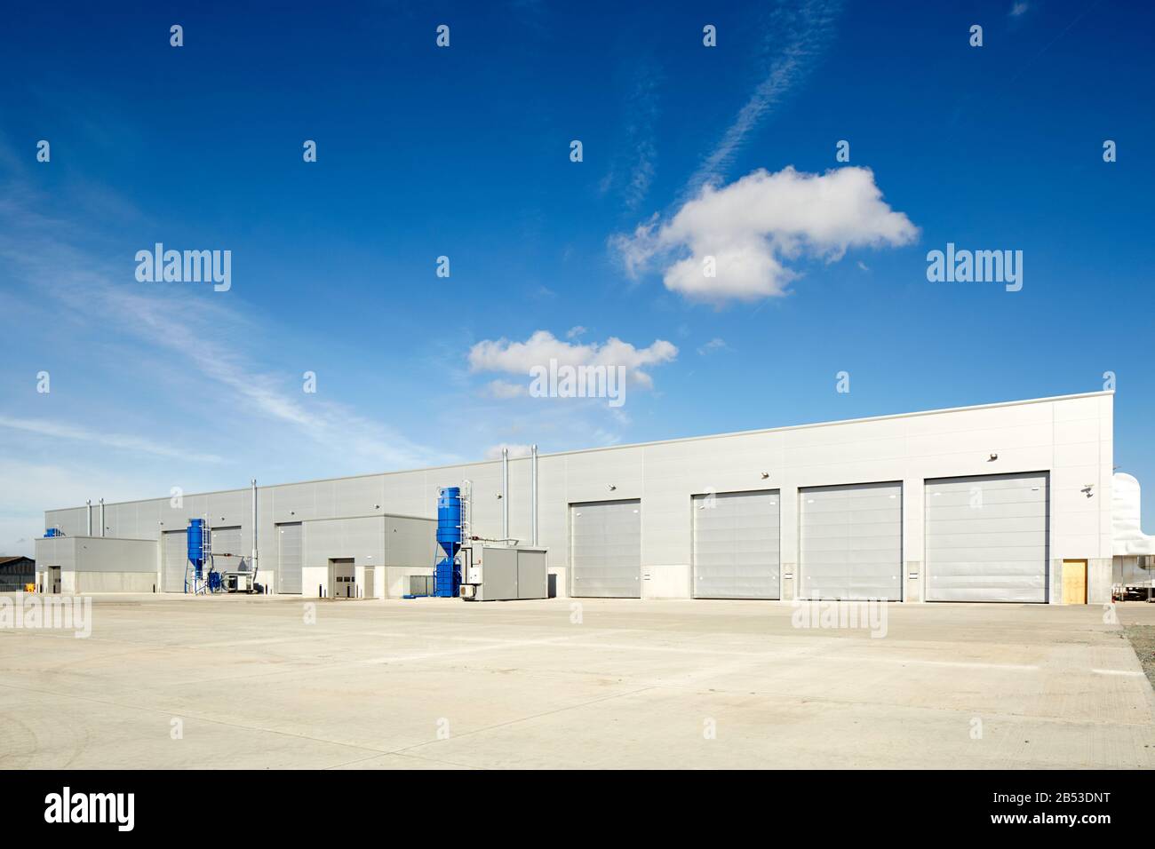 Manufacturing facility and warehouse Stock Photo - Alamy