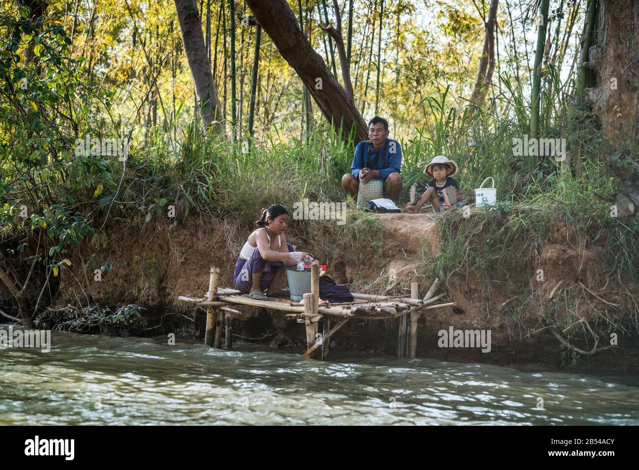 Local people, Inle lake, Myanmar, Asia Stock Photo - Alamy