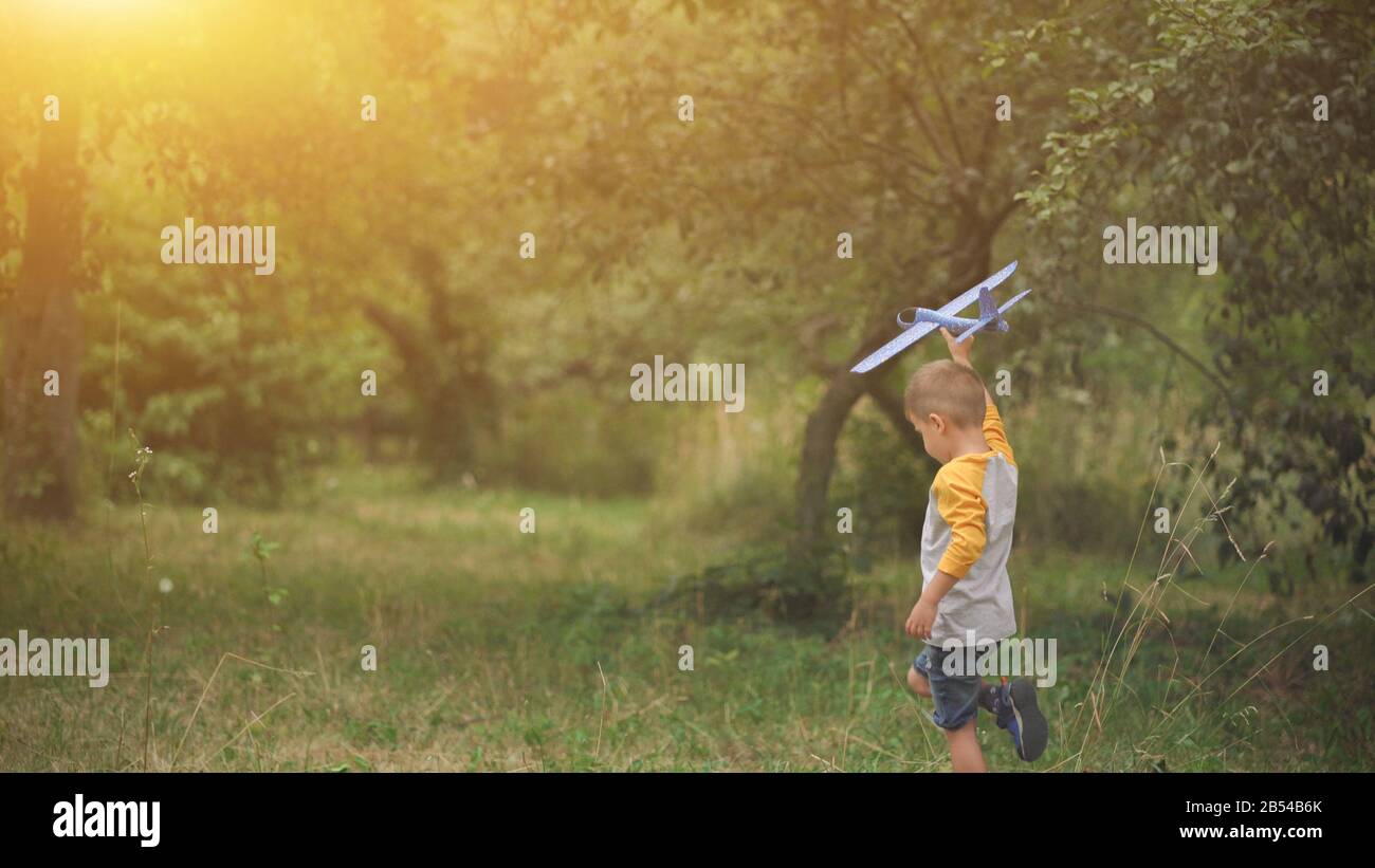 Boy kid socks hi-res stock photography and images - Alamy