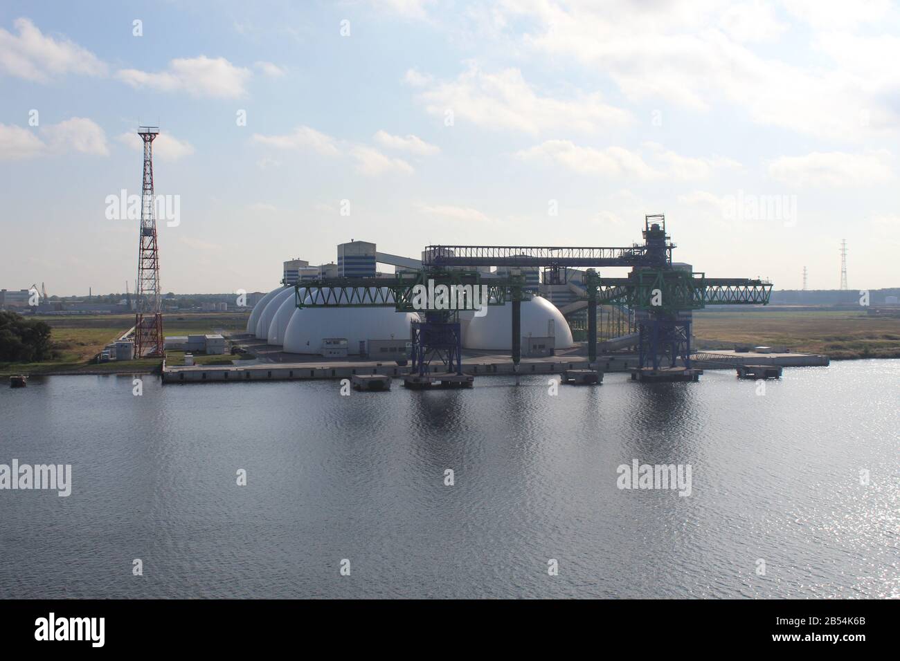 Big refinery on the sea Stock Photo - Alamy