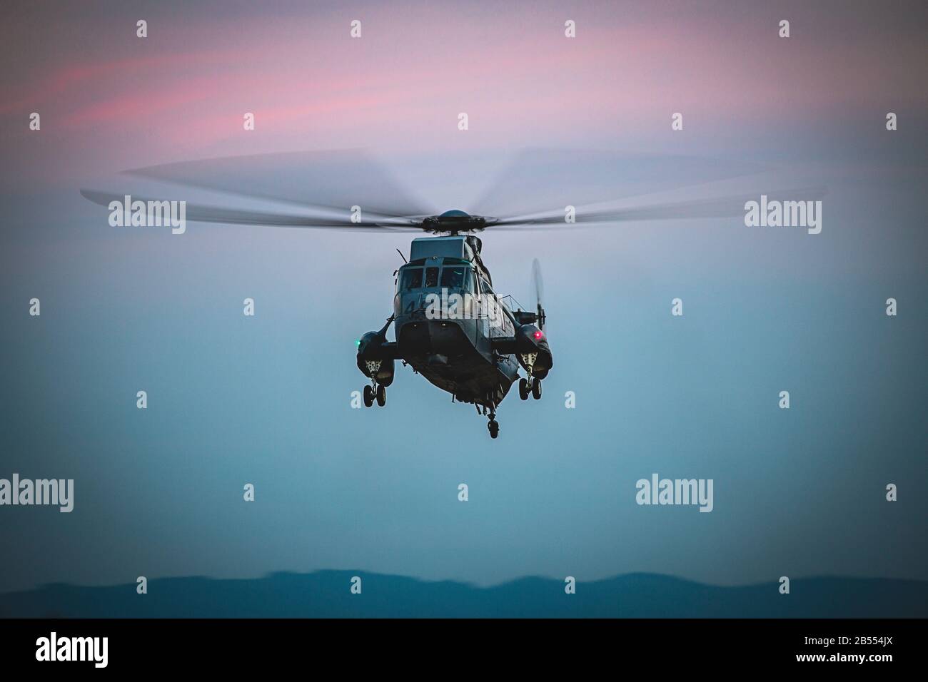Canadian rescue helicopter hi-res stock photography and images - Alamy