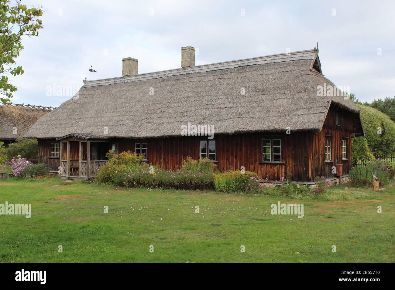 Old house traditional Stock Photo - Alamy