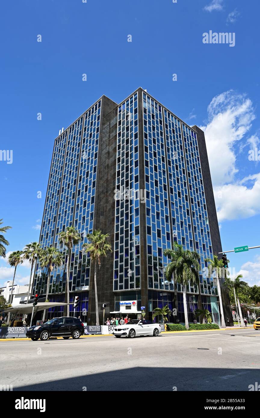 Lincoln Road High Resolution Stock Photography and Images - Alamy