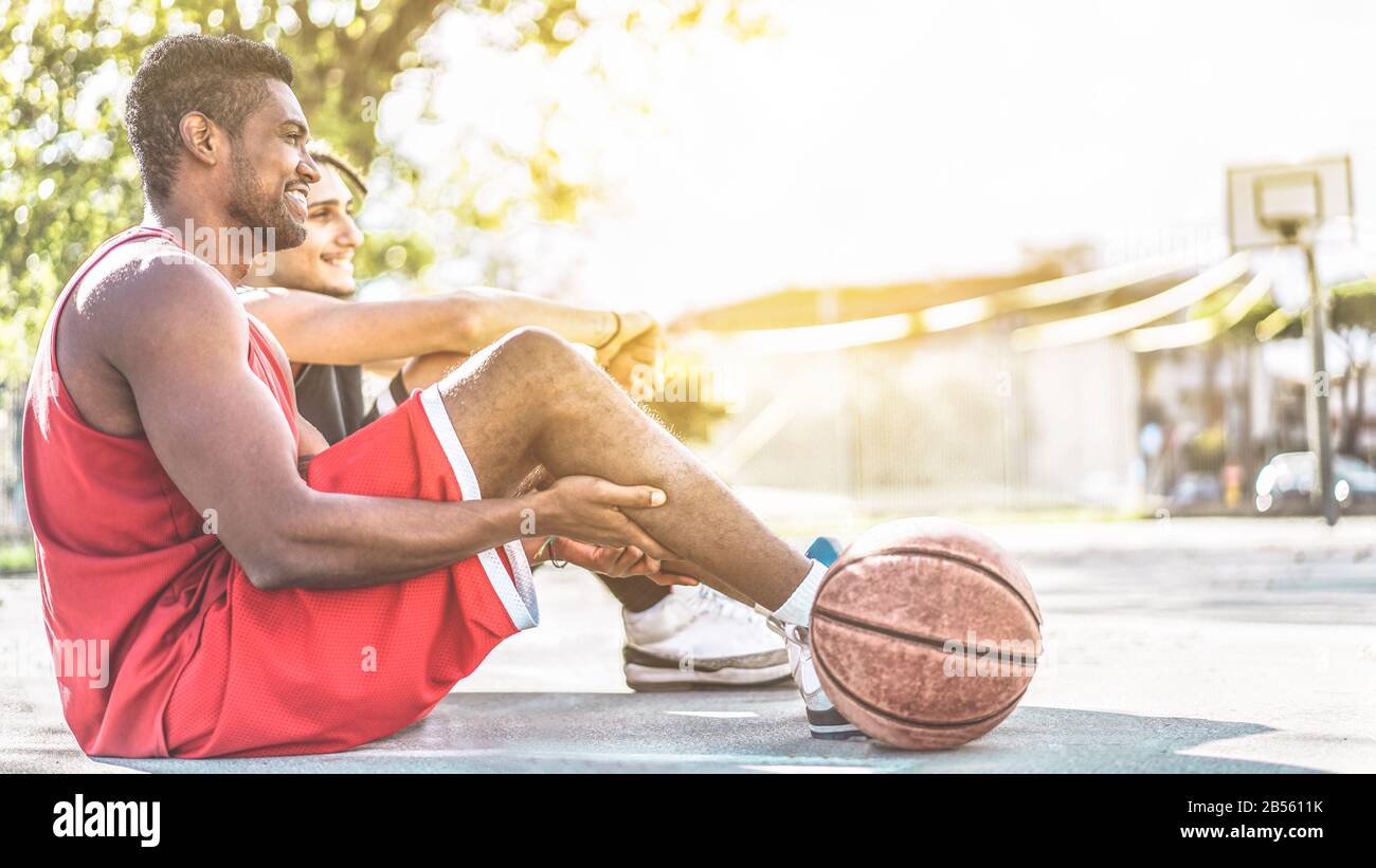 College basketball men game hi-res stock photography and images - Alamy