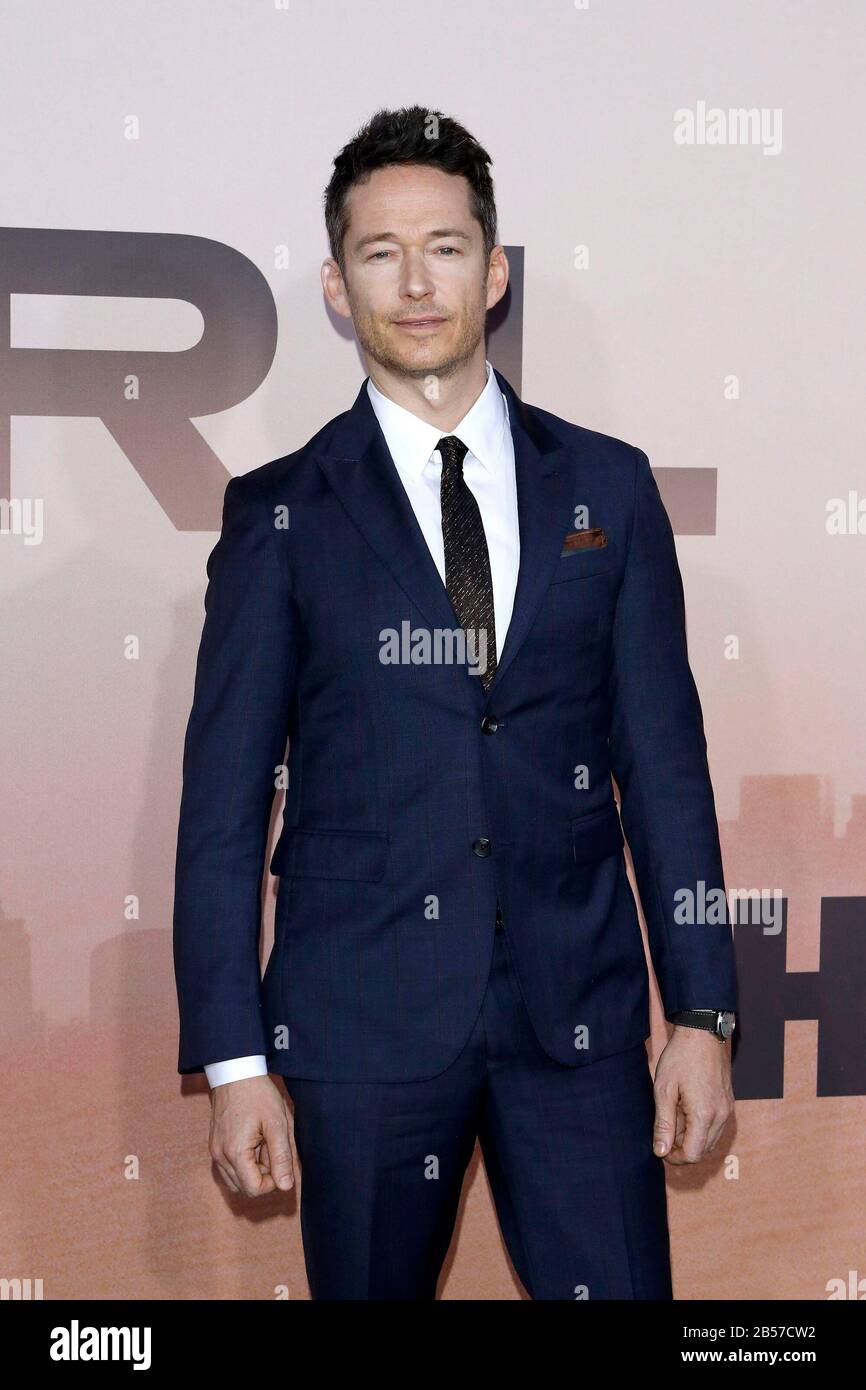 Simon quarterman westworld hi-res stock photography and images - Alamy