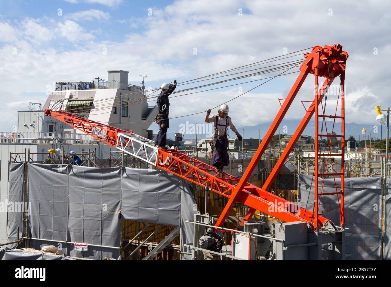 Japanese Scaffolding High Resolution Stock Photography and Images - Alamy