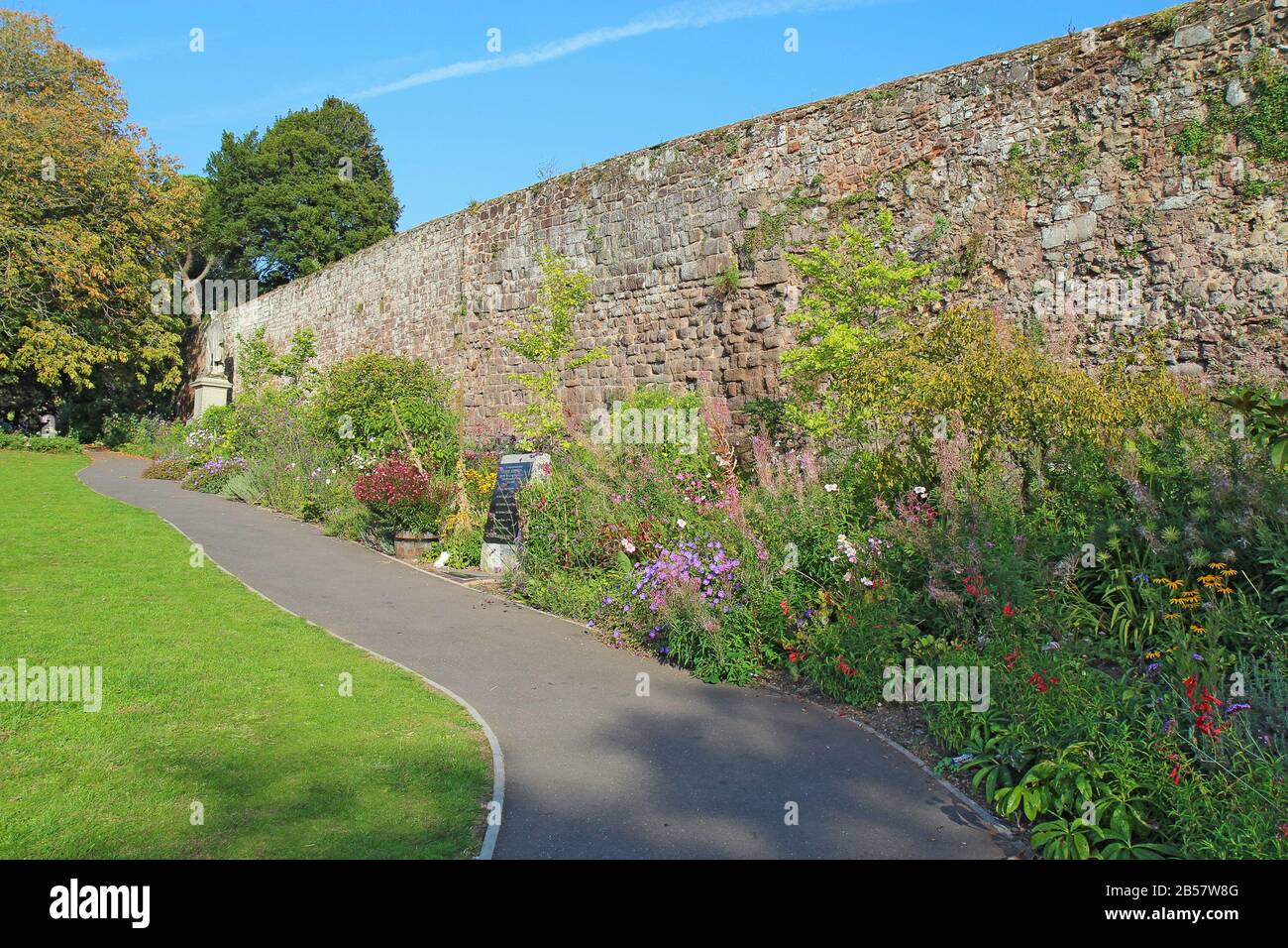 Exeter city wall hi-res stock photography and images - Alamy