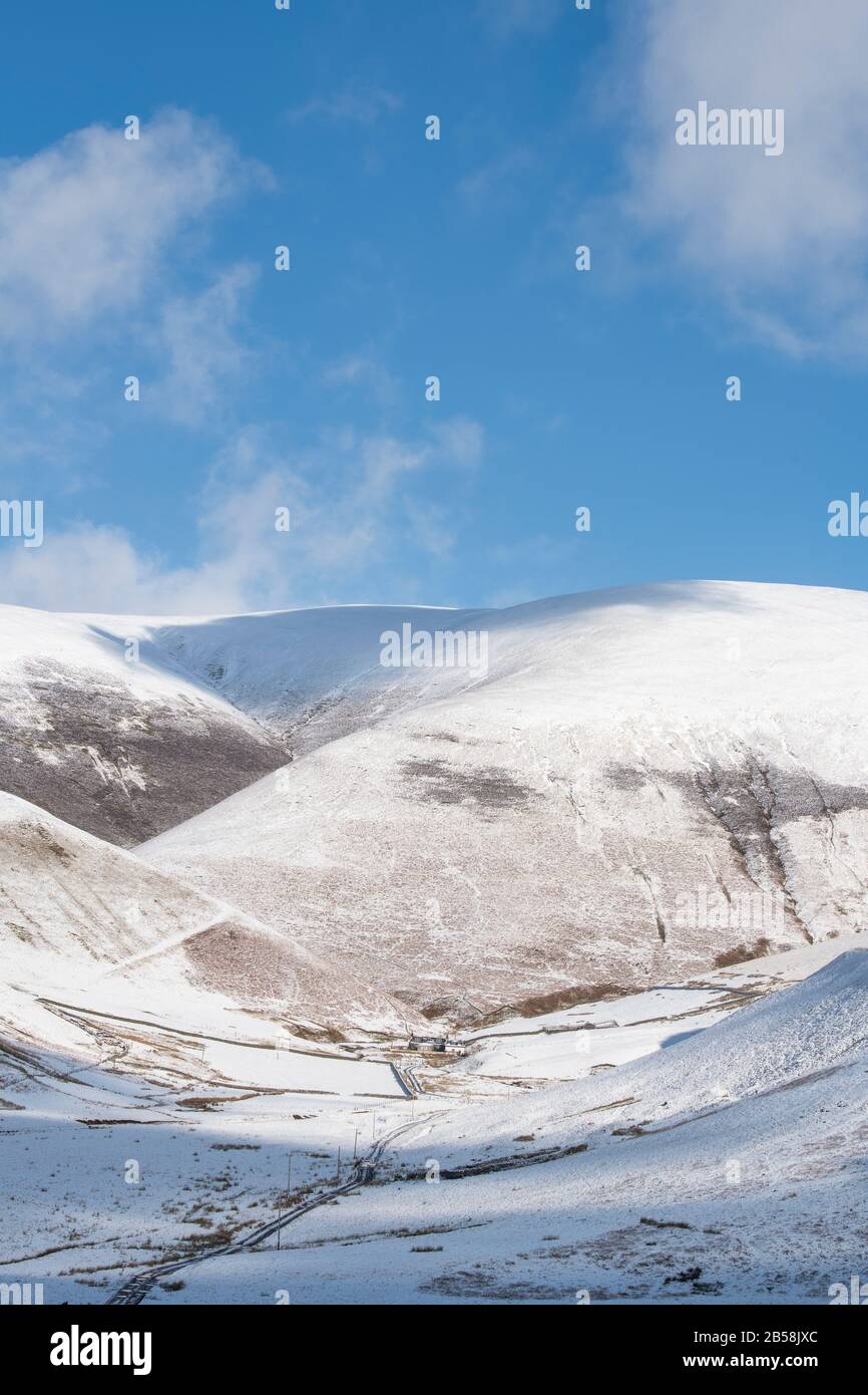Dalveen Pass in the snow. Lowther Hills, Dumfries and Galloway ...