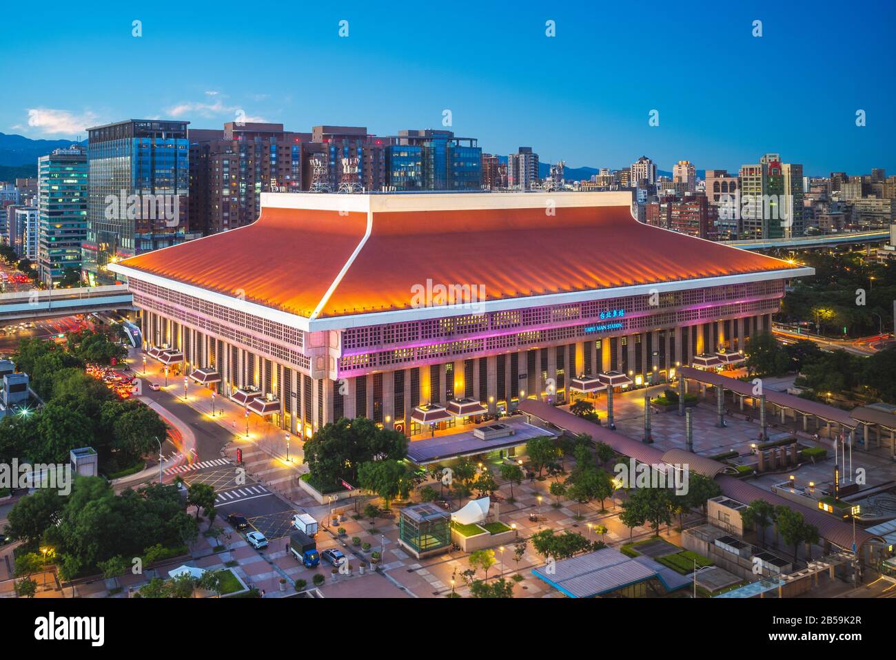 Main street station landmark hi-res stock photography and images - Alamy