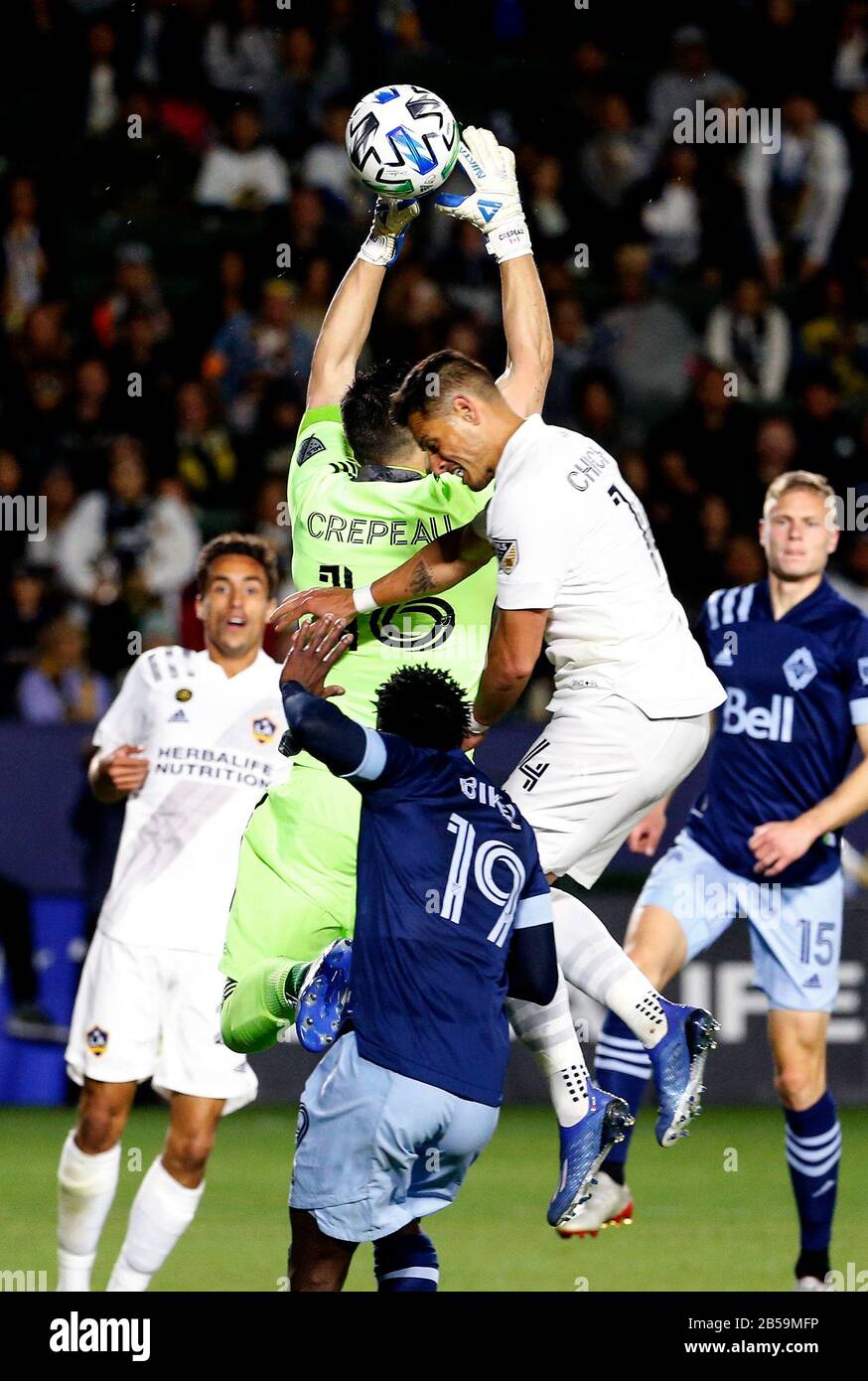Los Angeles, California, USA. 7th Mar, 2020. Vancouver Whitecaps goalkeeper Maxime Crépeau (16 ...