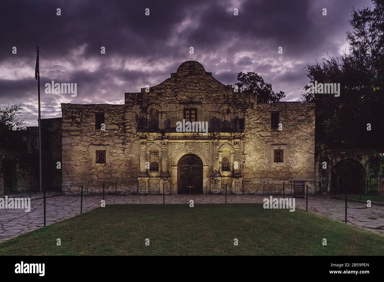 Misión High Resolution Stock Photography and Images - Alamy