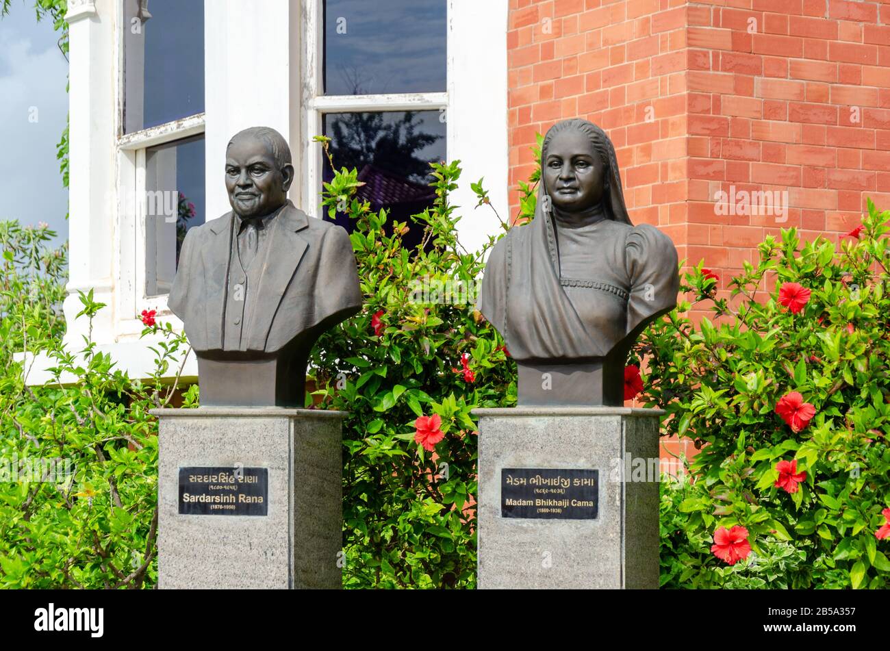 Bust of Sardarsinhji Ravaji Rana and Madam Bhikaiji Cama at Kranti ...