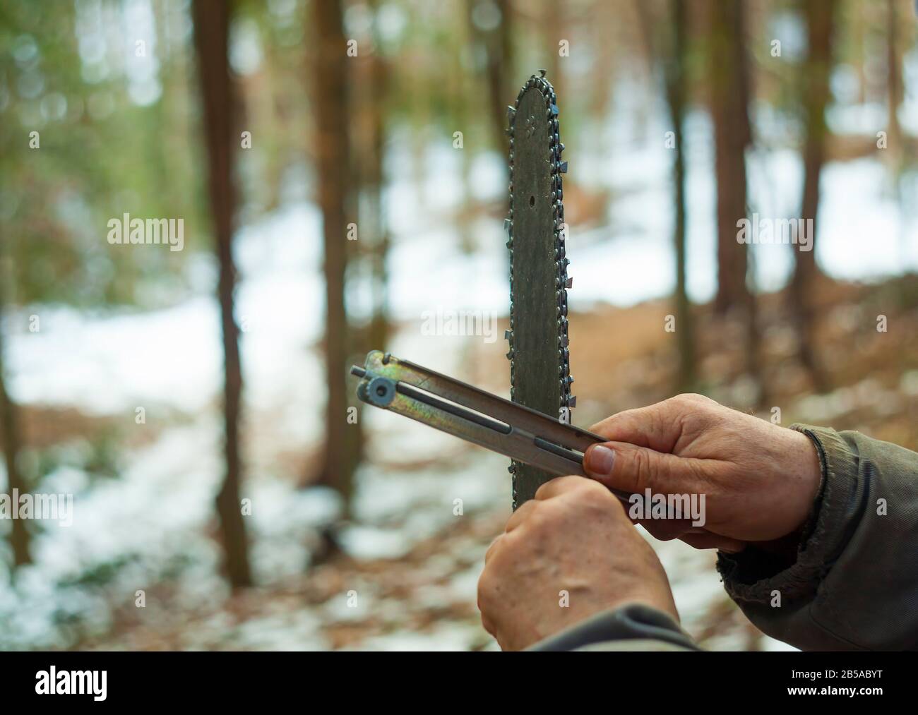 Chain saw sharpening machine hi-res stock photography and images - Alamy