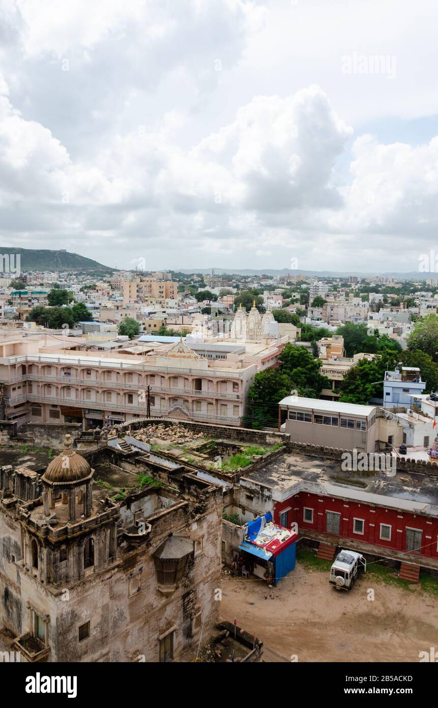 Bhuj hi-res stock photography and images - Alamy