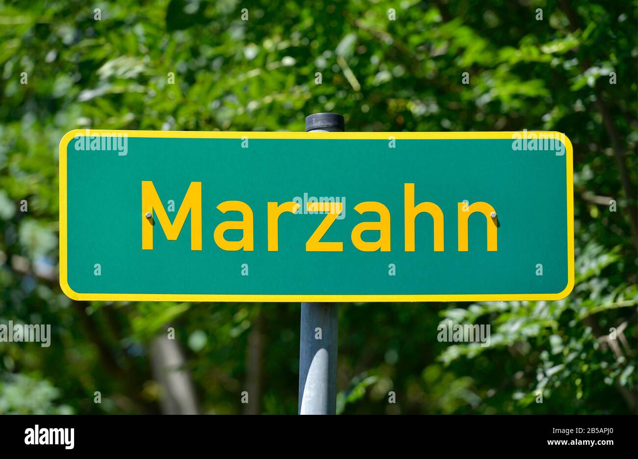 Ortschild, Marzahn, Berlin, Deutschland Stock Photo - Alamy