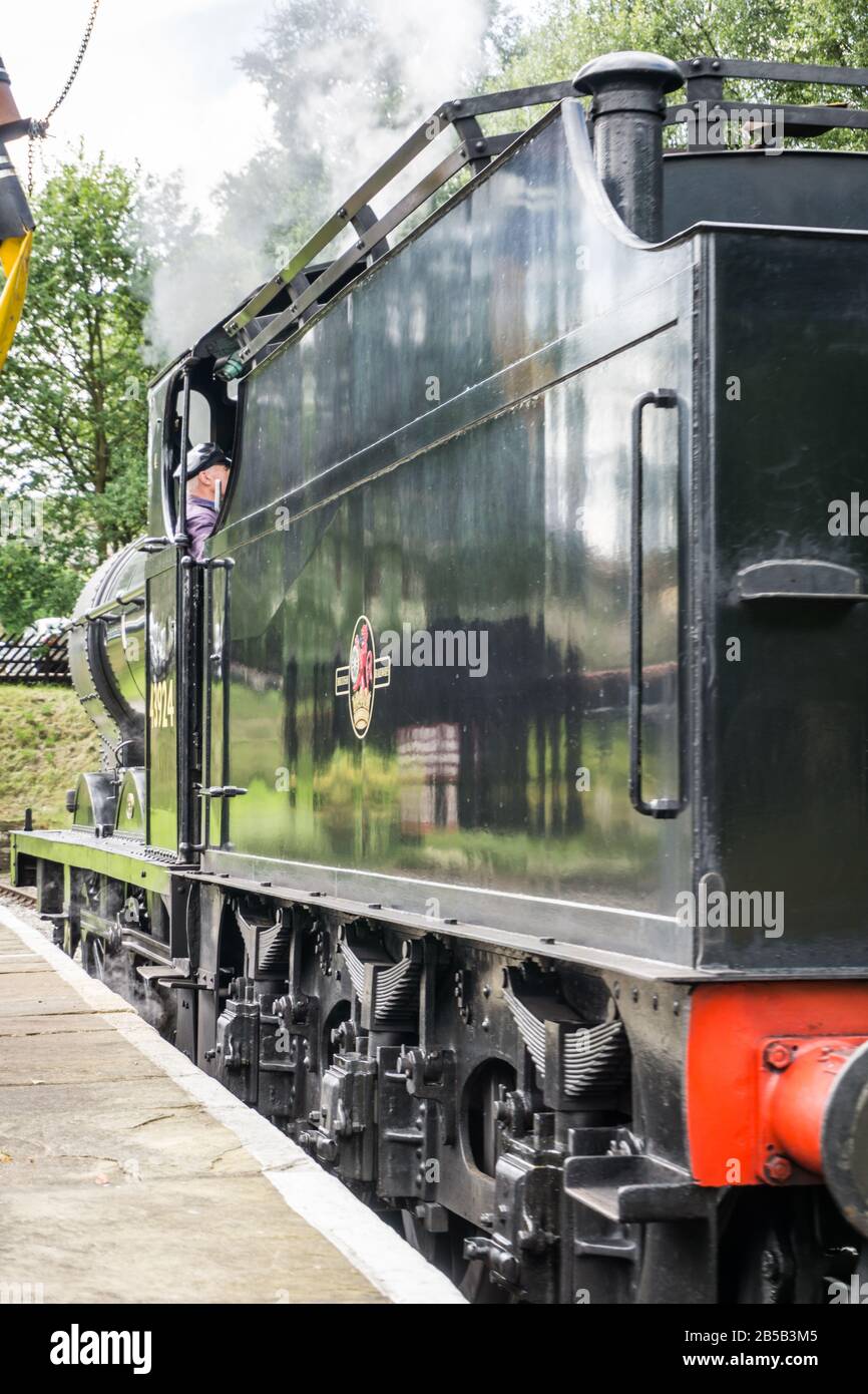 Class 4f steam locomotive hi-res stock photography and images - Alamy