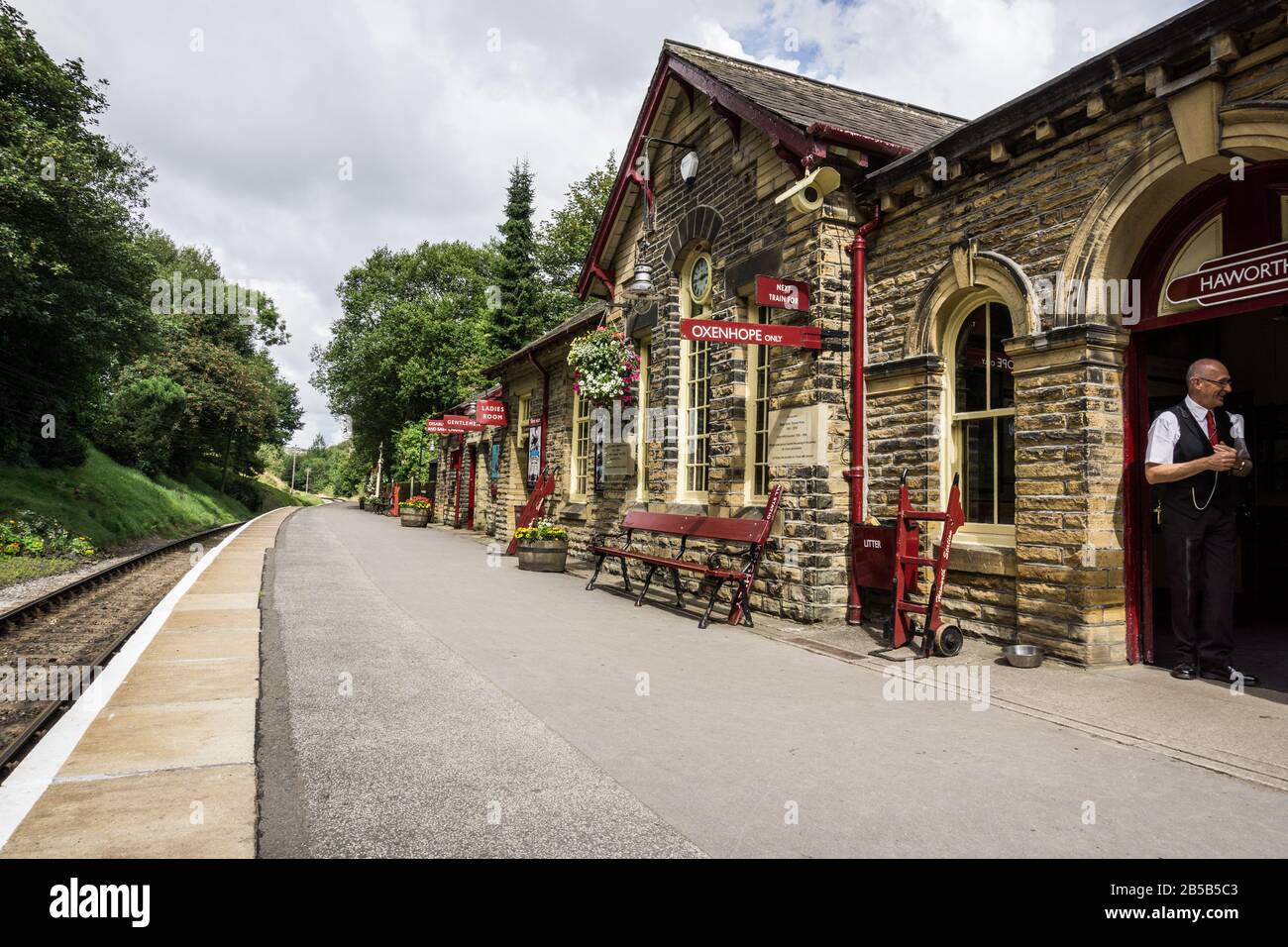 The platform at Howarth station on the Keighley and Worth Valley ...