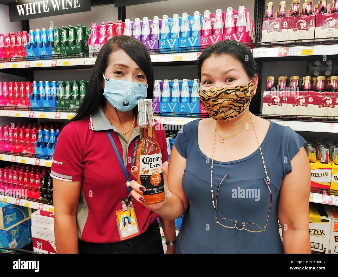 Corona china beer hi-res stock photography and images - Alamy