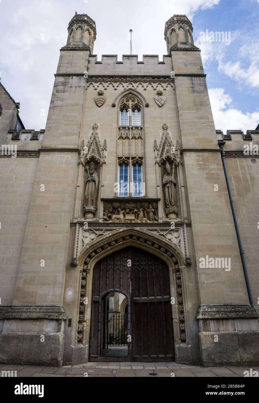 The entrance to Merton College, Oxford University, England Stock Photo ...