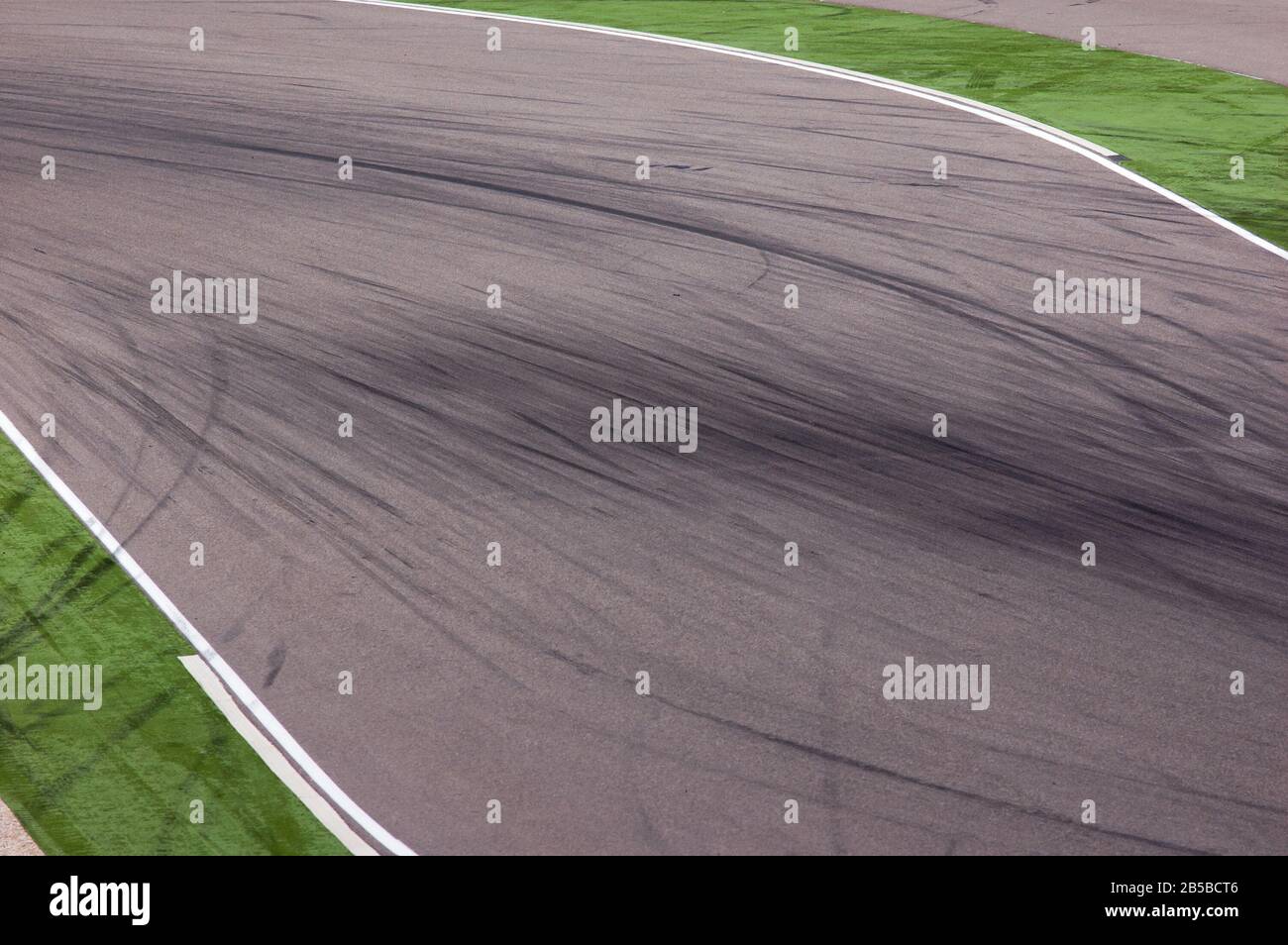 Kerb in race track hi-res stock photography and images - Alamy