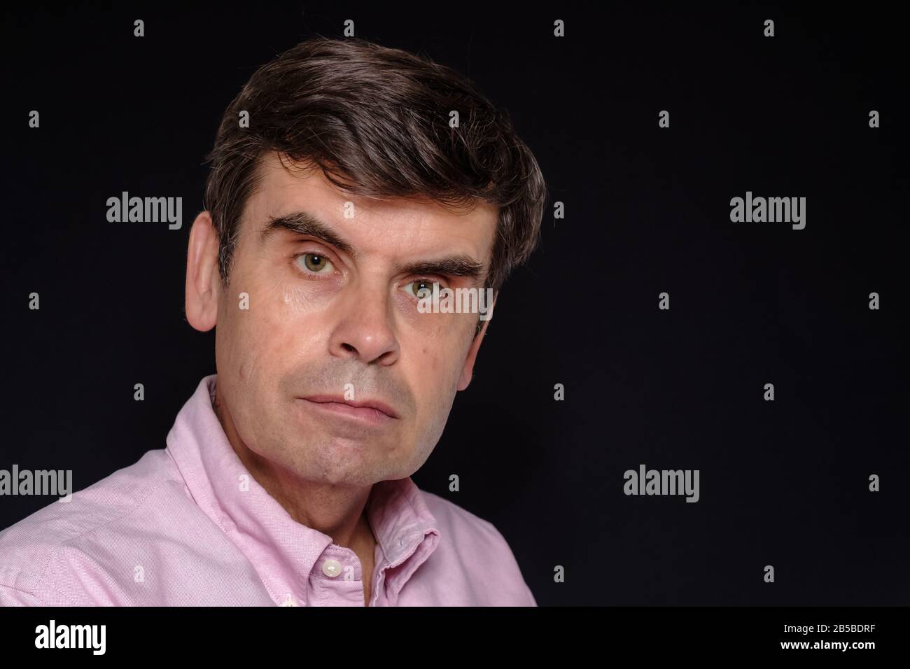 Average looking man hi-res stock photography and images - Alamy