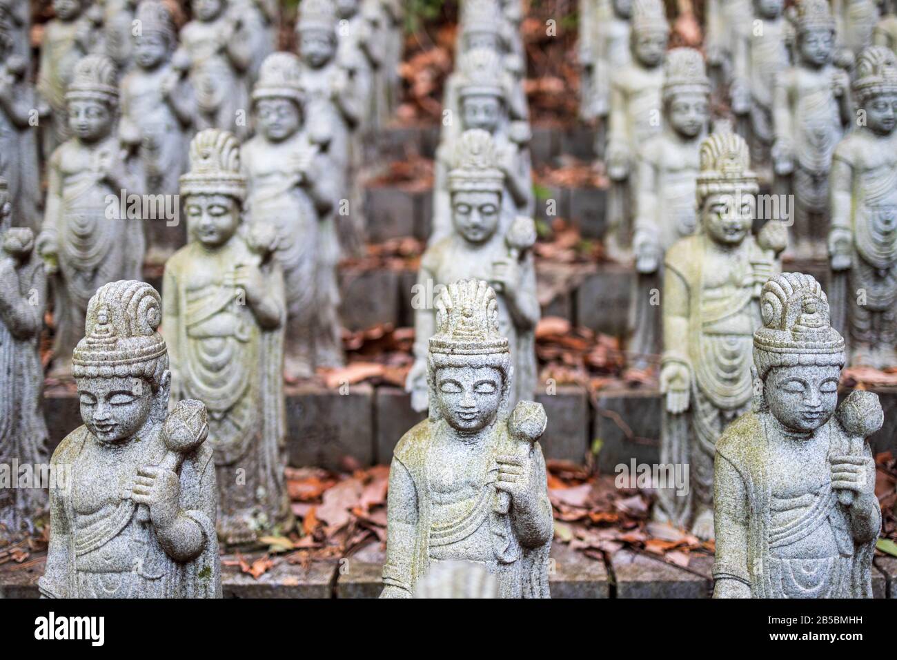 Japanese religious symbolism hi-res stock photography and images - Alamy