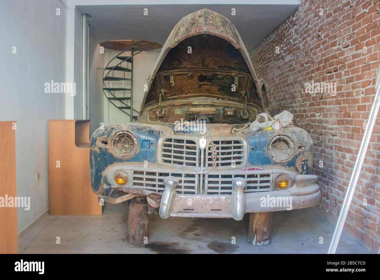 1950s auto repair hi-res stock photography and images - Alamy
